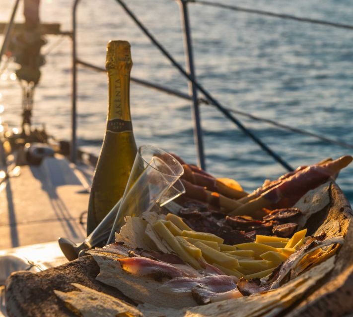 Stintino: Asinara & La Pelosa Sunset Private Sailing Tour - FAQ