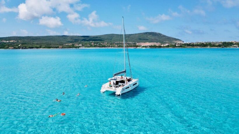 Stintino: Half-day catamaran tour to La Pelosa with aperitif - Introduction