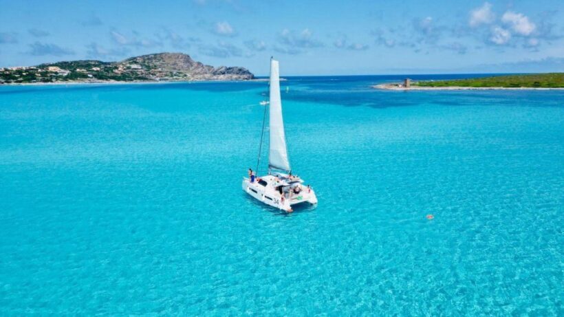 Stintino: Half-day catamaran tour to La Pelosa with aperitif - Key Points
