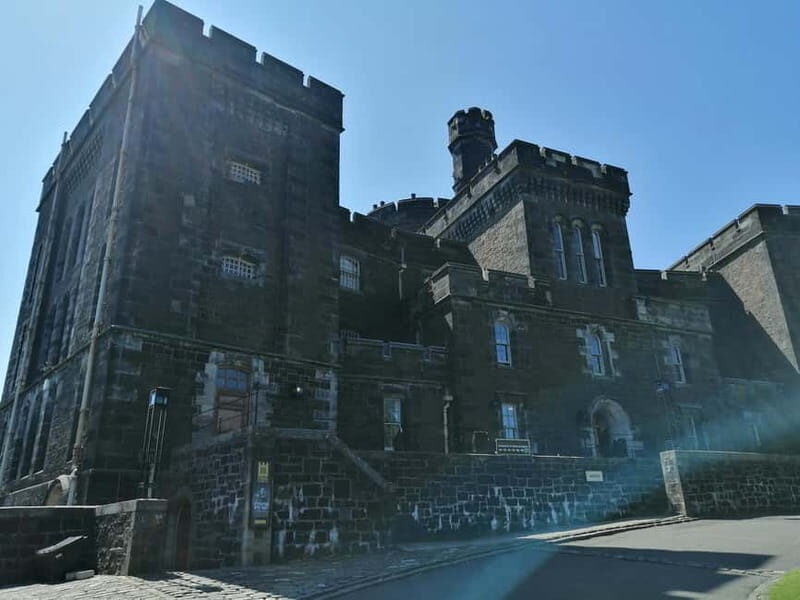 Stirling: Daily Guided Walking Tour (11am & 2pm) - The Value of the Experience