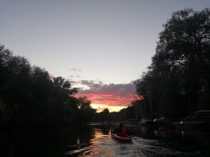 Stockholm Evening Kayak with BBQ. - Authenticity and Value