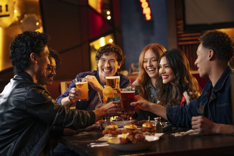 Stockholm: Hard Rock Cafe Stockholm Lunch or Dinner - Who Will Love This Experience?