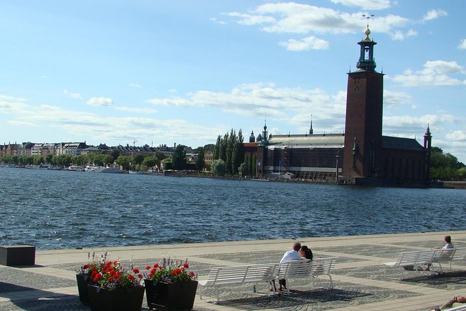 Stockholm Old Town and the Vasa Museum, a Small Group Walking Tour. - Meeting and Pickup Information