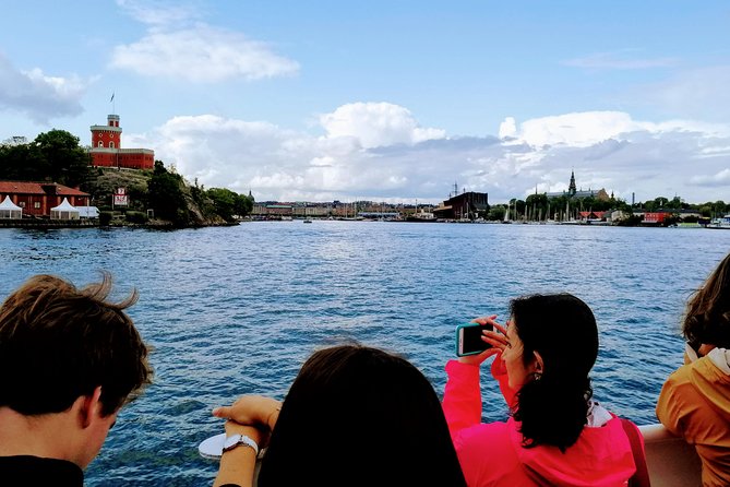 Stockholm Old Town and the Vasa Museum, a Small Group Walking Tour. - Tour Experience and Guide Quality