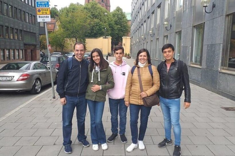 Stockholm : Old Town private Walking Tour with a guide - Practical Aspects of the Tour