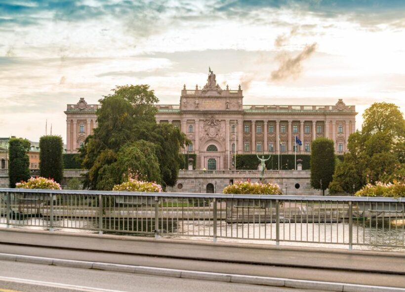 Stockholm Royal Palace Museums Gamla Stan Skip-the-line Tour - FAQ