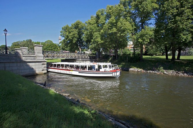 Stockholm Sightseeing Cruise Along Djurgarden Canal - Meeting Point and Accessibility