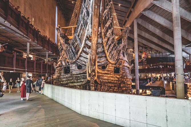 Stockholms Old Town & Vasa Museum Private Walking Tour - Taking in the Vasa Museum Experience