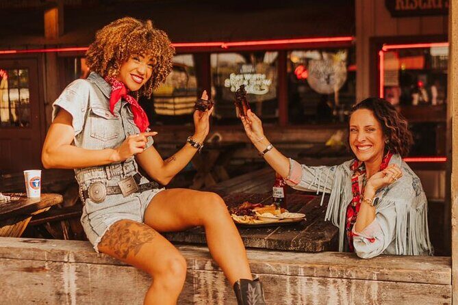 Stockyards Jingle & Mingle Holiday Saloon Crawl in Fort Worth - Who Will Enjoy This Tour?