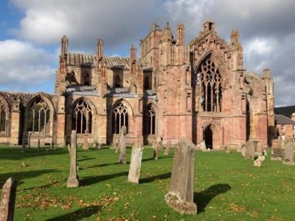 Stone & Story: Rosslyn Chapel & Melrose Abbey Private Day Trip - Luxury Transportation and Accessibility