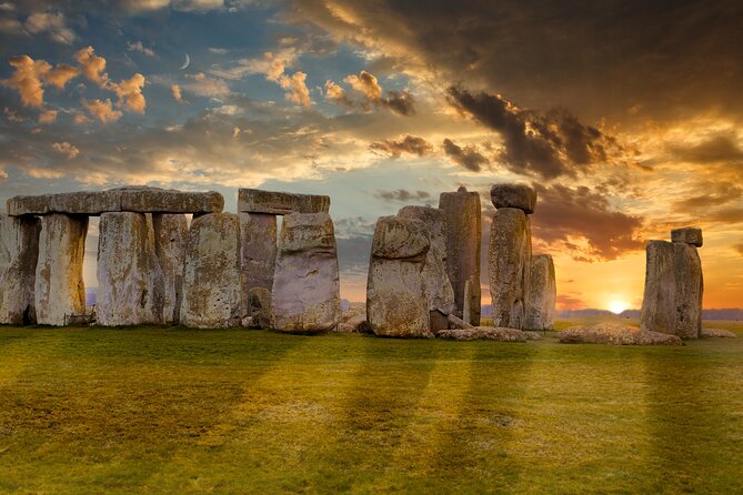 Stonehenge and Bath Tour from London - Key Points
