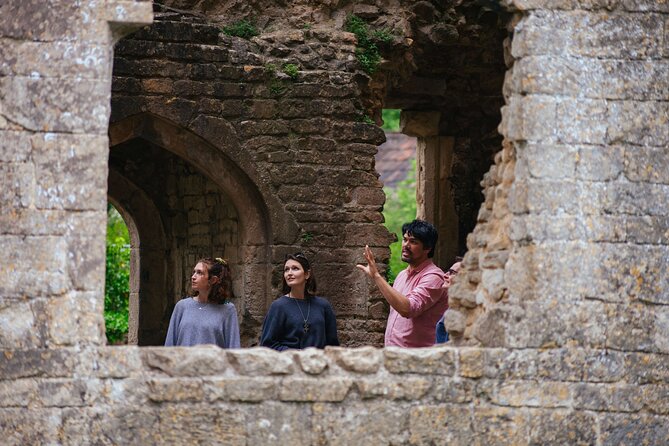 Stonehenge & Secret England From Bath for 2-8 Curious Adventurers - Accessibility and Suitability