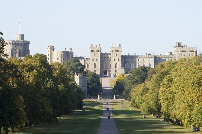 Stonehenge, Windsor Castle and Bath With Pub Lunch in Lacock - Stonehenge Visit