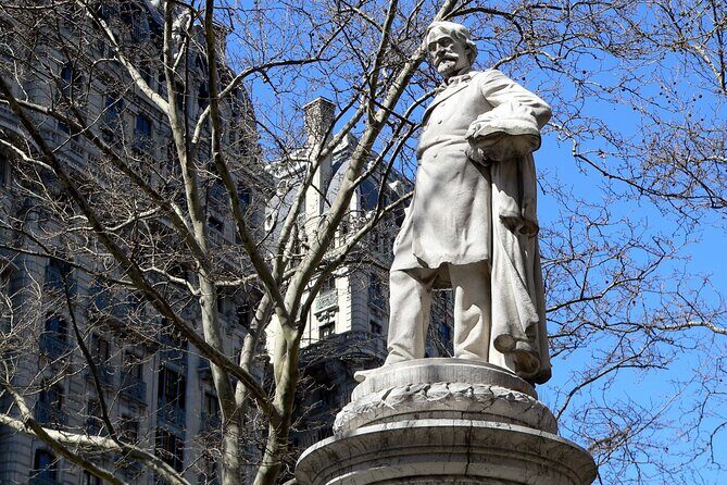Stories of the Upper West Side: Self-Guided Puzzle Walk - A Closer Look at the Experience