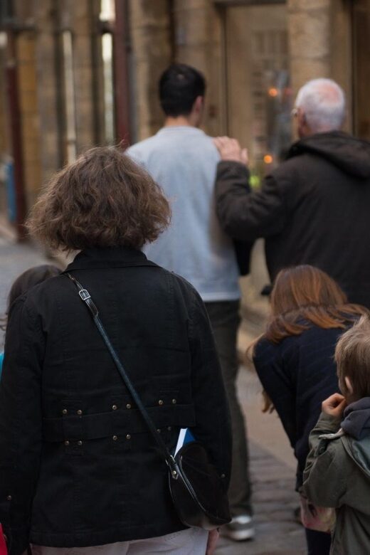 Storytelling tour of the Vieux-Lyon for children in French - Key Points