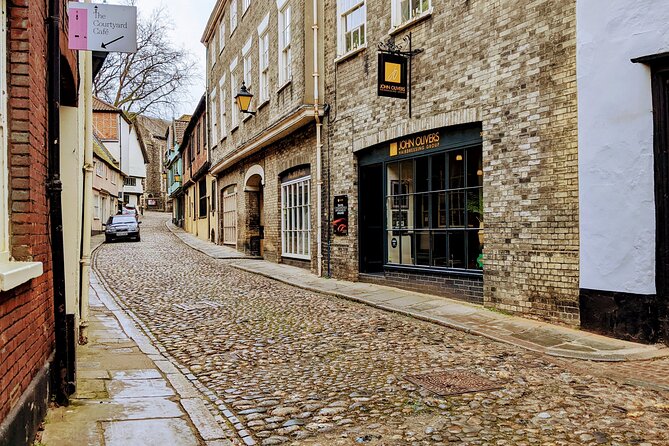 Stranger in Norwich Self-Guided Tour and Exploration Game - Highlights Along the Tour