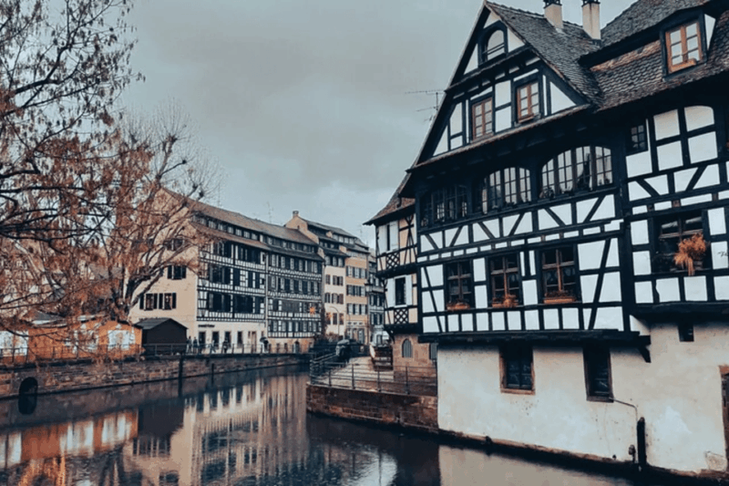 Strasbourg: Christmas Market and City 3 Hour Walking Tour - Key Points