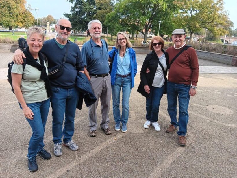 Stratford-Upon-Avon's Town Walking Tour (10:30am & 2pm) - Key Points
