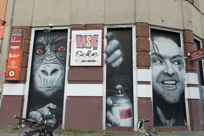 Street Art and Alternative Tour of Berlin in French - Taking in the Citys Vibrant Culture