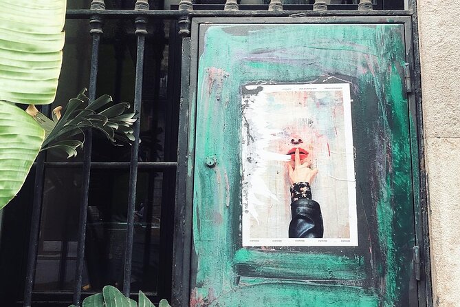 Street Art, Sculptures and Murders Walking Tour in Barcelona - The Dark History of Barcelona