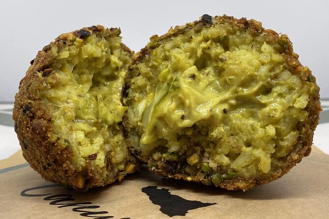 Street Food Tour of Catania by Night - Savory and Sweet Treats Sampled