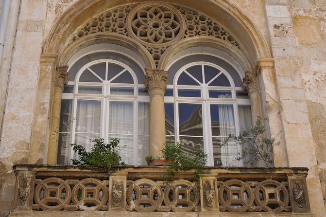 Street Food Tour of Lecce & City Sightseeing With Local Guide - Indulging in Traditional Street Food