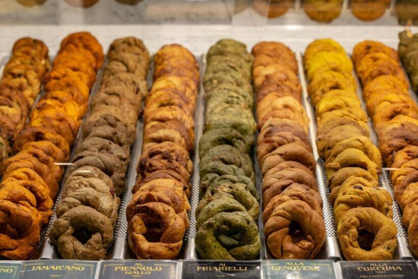 Street food tour: the Neapolitan culinary art - The Authenticity and Atmosphere