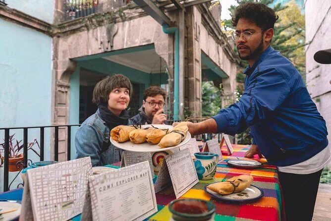 Street Food Tour with Friends - FAQs