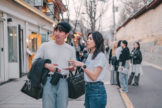Street photoshoot and Seoul Hidden gem History Walking Tour - Key Points