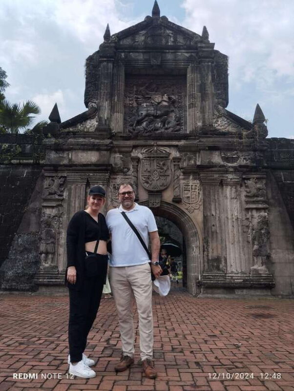 Streets of Manila: Historical and Present Day - Savoring Manila’s Vibrant Modern Scene