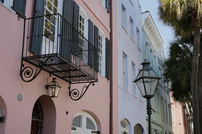 Stroll Historic South of Broad in Charlestons Walled City - Key Points