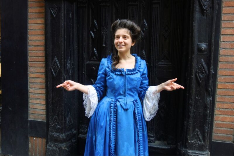 Stroll With Madame De Lapérouse in 18th-Century Albi - Discovering the Combes District and St Salvi Cloister