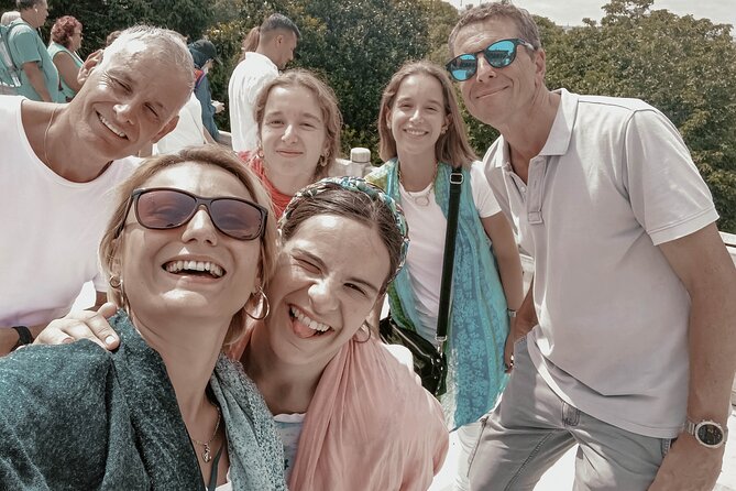 Strolling Through Istanbuls Artistic Streets - Culinary Art: A Taste of Istanbul