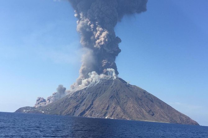Stromboli By Night - Breathtaking Vistas