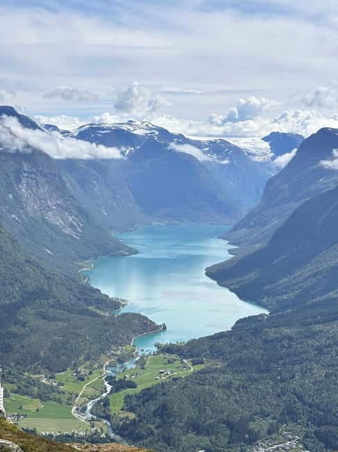 Stryn: Briksdal Glacier and Loen Skylift Tour with Picnic - FAQs