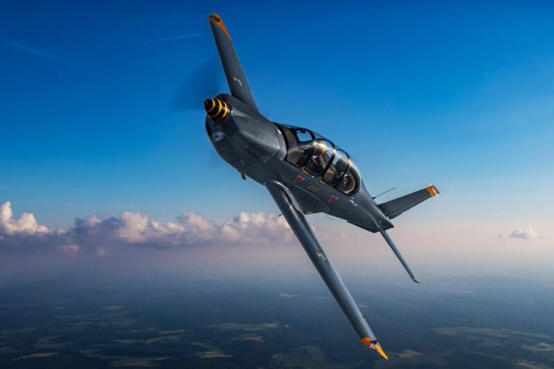 Stunt Military Jet Flight Experience near Paris - What You Need to Know