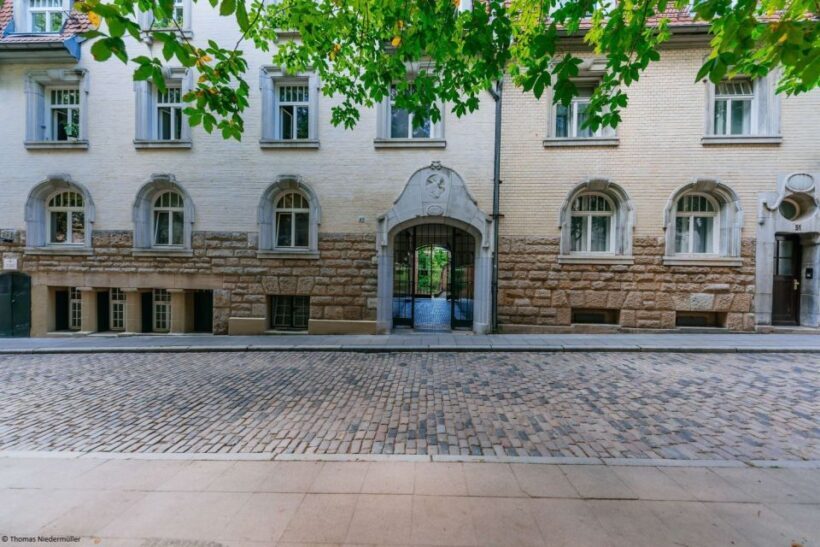 Stuttgart: Bean District Walking Tour with Swabian Food - The Food Experience: A Taste of Swabia
