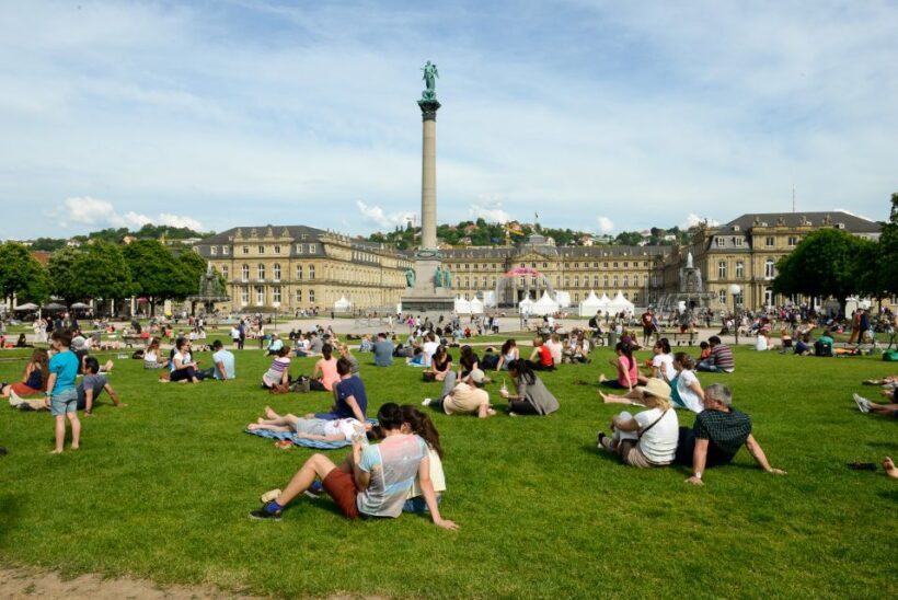 Stuttgart: entertaining guided tour to old town highlights - Key Points