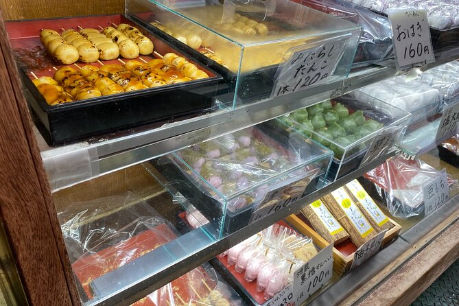 Sugamo: Exploring Grandmas Harajuku and Rikugien Garden - Common Questions