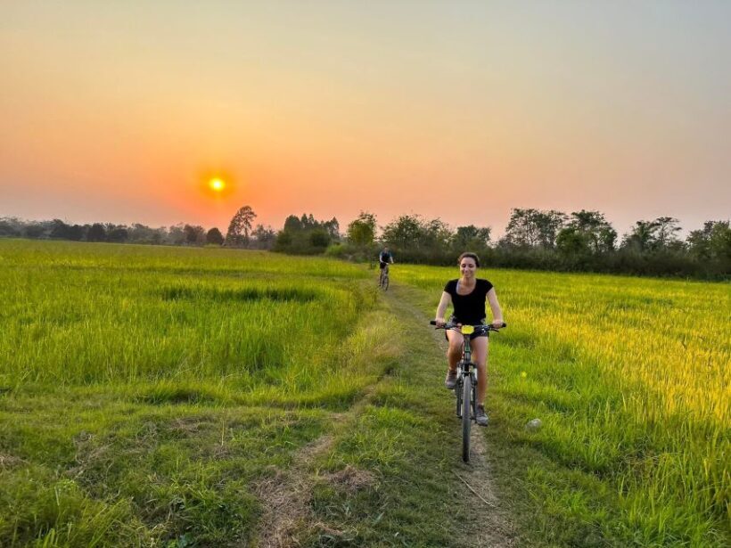 Sukhothai: 2.5-Hours Guided Countryside Sunset Bike Tour - Key Points