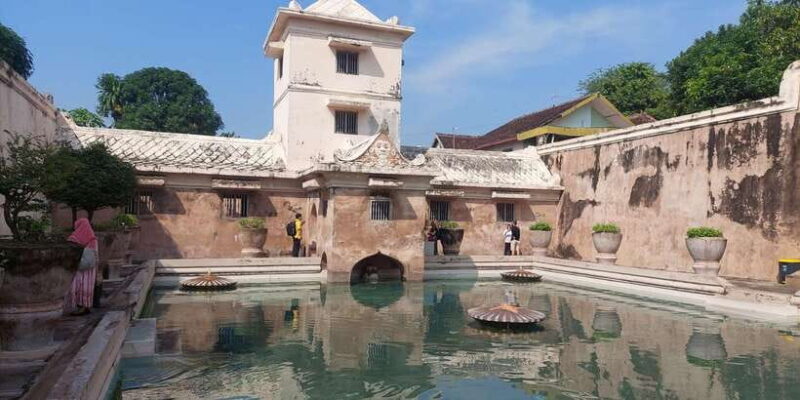 Sultan Palace, Water Castle & Prambanan Temple Guided Tour - Who Will Love This Tour?