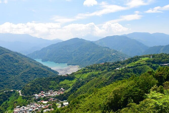 Sun Moon Lake and Qingjing Shared Day Tour From Taichung - A Deep Dive into the Tour Experience