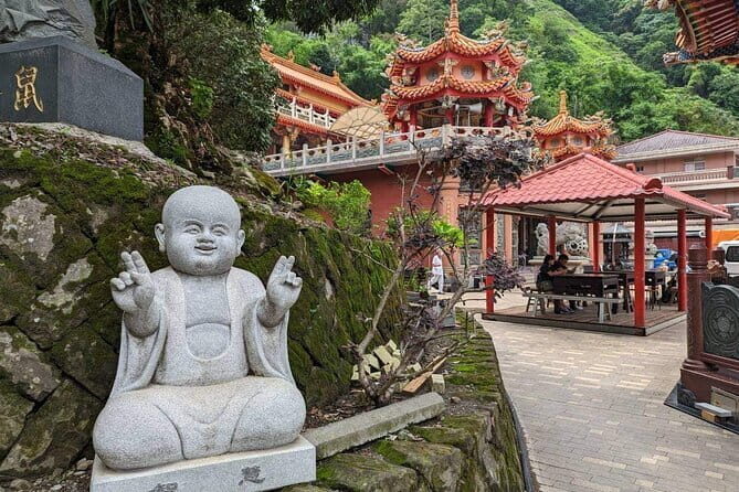 Sun Moon Lake and Qingjing Shared Day Tour From Taichung - FAQ