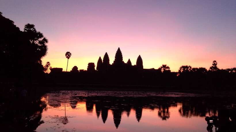 Sun Rise Small Group Day Tour in Temples of Angkor - Introducing the Sunrise Small Group Tour in the Temples of Angkor