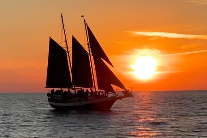 Suncoast Sailing's Sunset Sailing Experience! - Introduction: Why Consider Suncoast Sailing’s Sunset Experience?