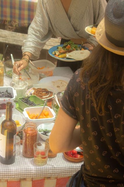 Sunday Brunch - Exploring the Veganoteca Sunday Brunch: A Practical Guide