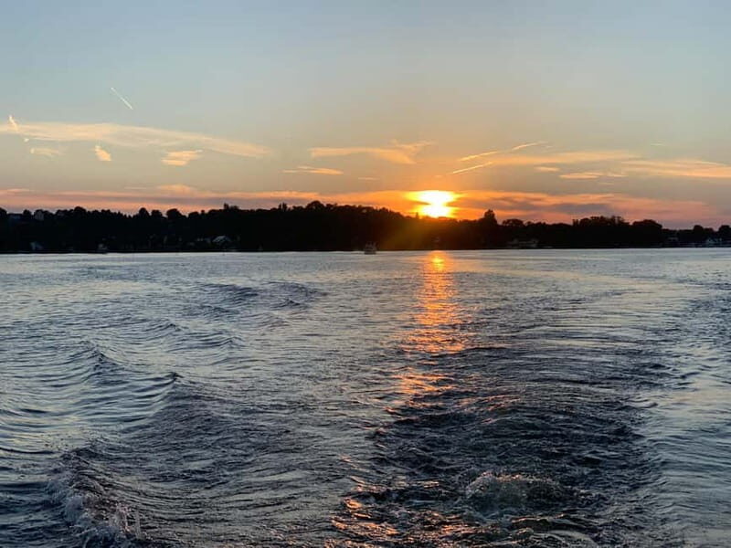 Sundowner, 2-hour sunset boat tour with skipper. - The Sum Up