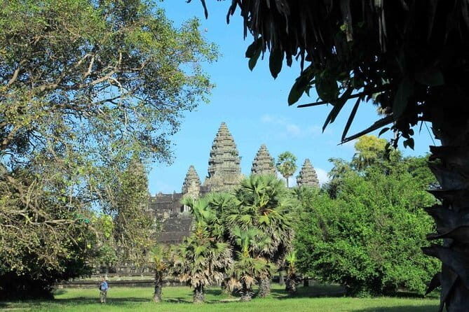 Sunrise Angkor Wat Temple Shared Tour with pickup from your hotel - Frequently Asked Questions