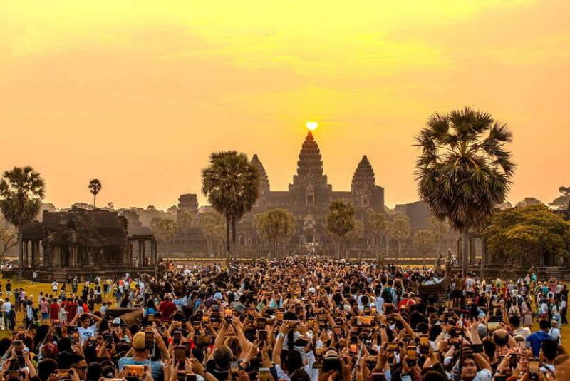 Sunrise at Angkor Wat and Full day with Fascinating Temples - Authentic Insights from Reviews