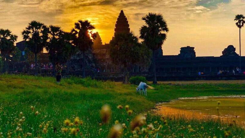 Sunrise Cycling Of Angkor Wat Temple - Exploring Nearby Temples: A Cultural Treasure Hunt
